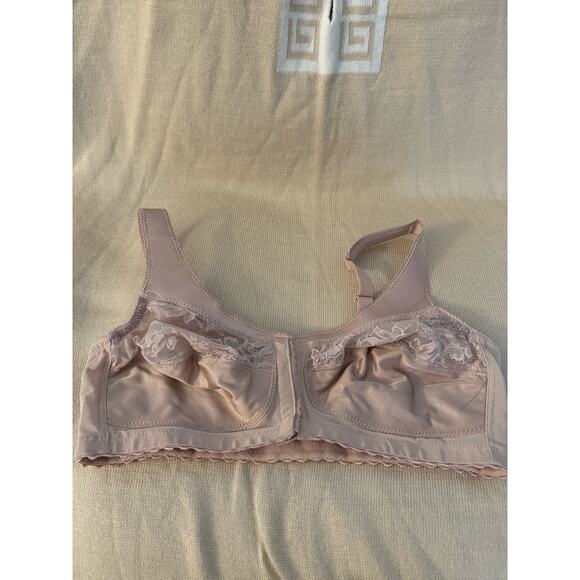 Glamorise | Intimates & Sleepwear | Glamorise Front Closure Bra Size ...
